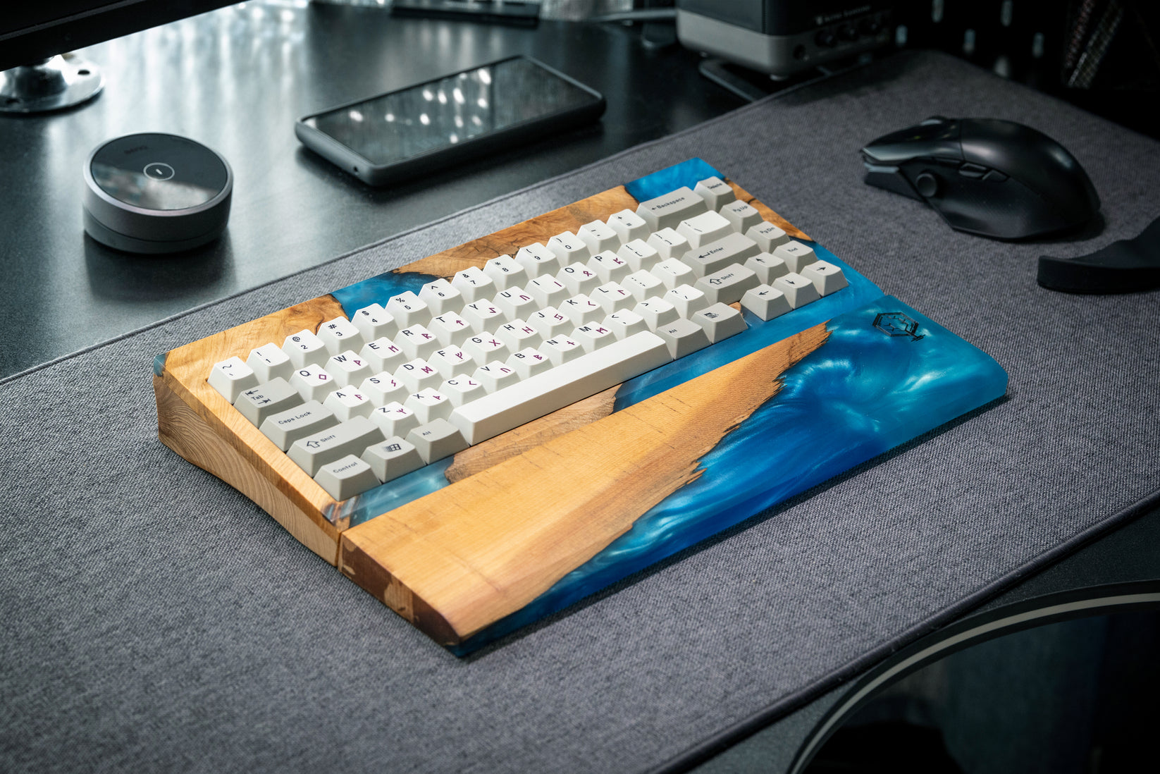 gwŷdd65 Epoxy Resin Edition Keyboard Kit – Hexology Design